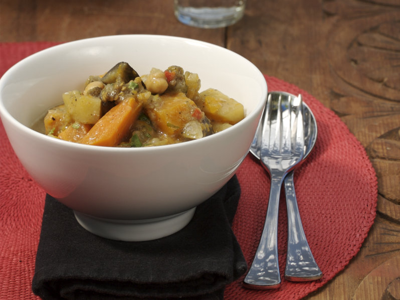 Veggie hot pot | Dinner Recipes | AMC Cookware